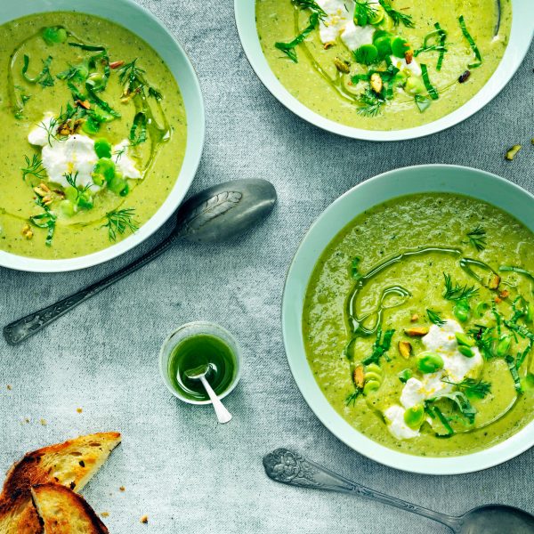 groene soepen voor extra vitaminen: 18 recepten | delicious.magazine