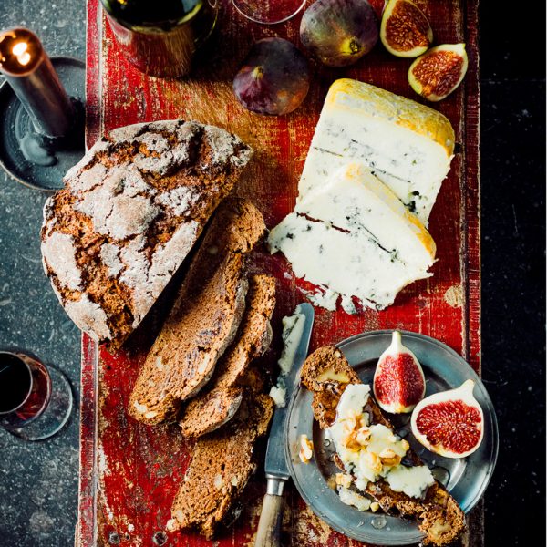 brood recept: 13 heerlijke broden om zelf te bakken | delicious.magazine