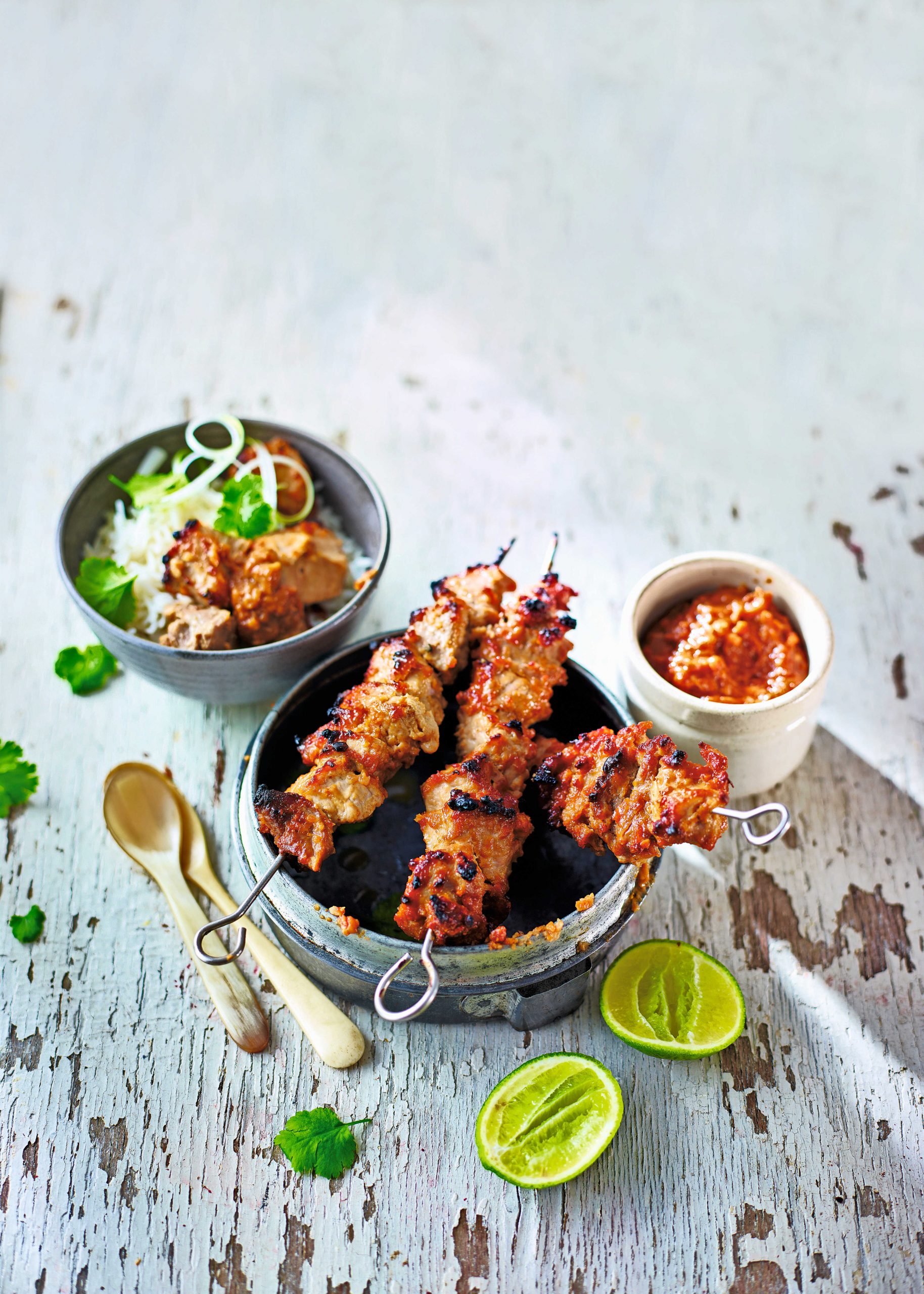 Indonesische saté: zo maak je de klassieker voor de BBQ | delicious ...