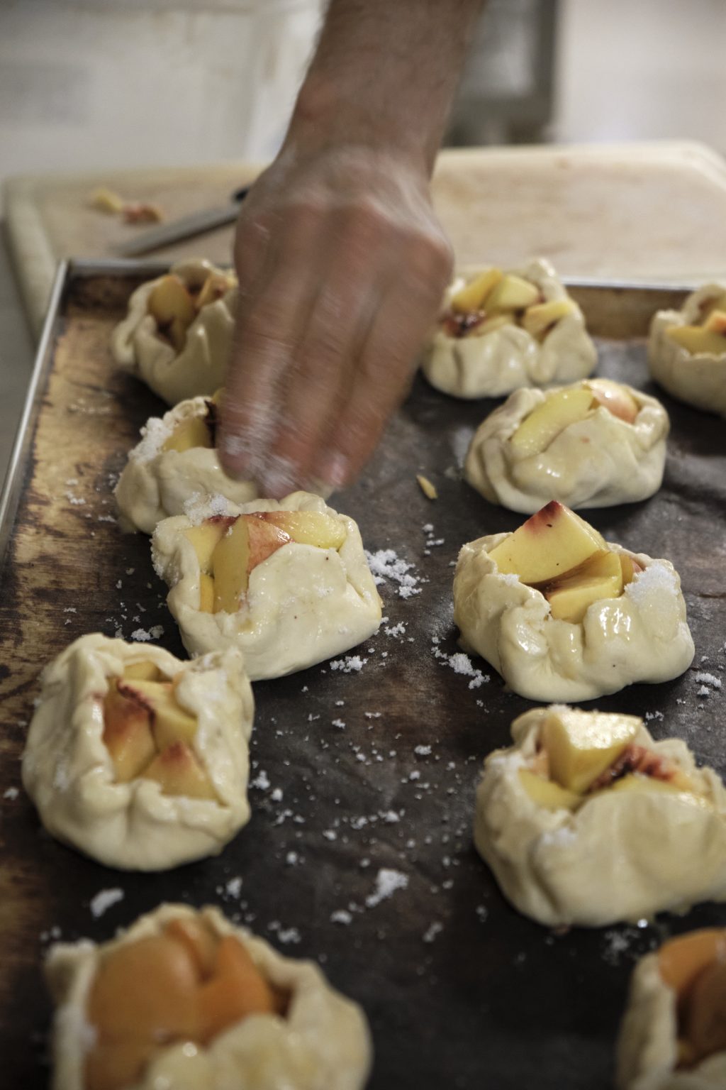 dit snelle bladerdeeg van topbakker Niemeijer maak je in 5 minuten en ...