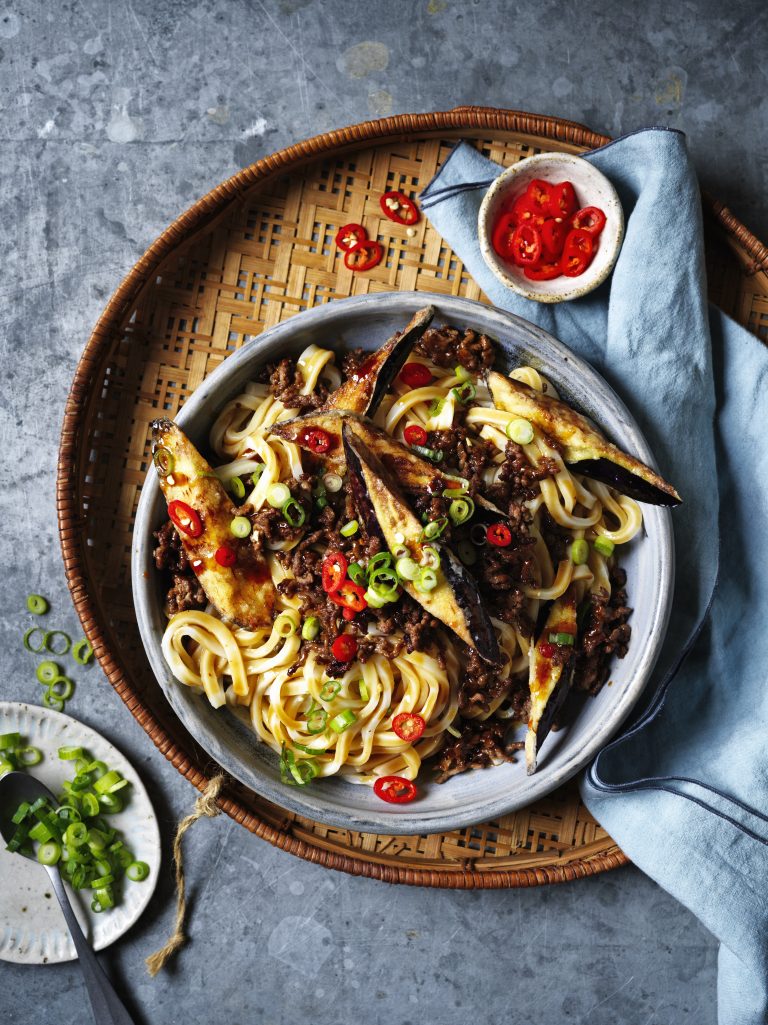 ontdek de deli-wereld in het nieuwe nummer van delicious. | delicious ...