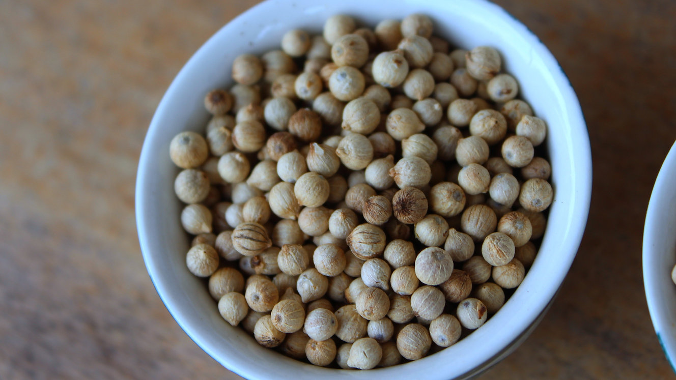 heb je echt witte peper nodig? Dit is het verschil met zwarte peper