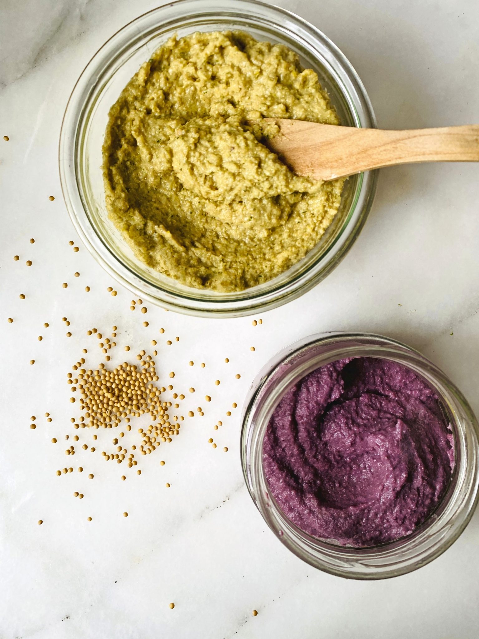 zelf mosterd maken: zo doe je dat stap voor stap | delicious.magazine