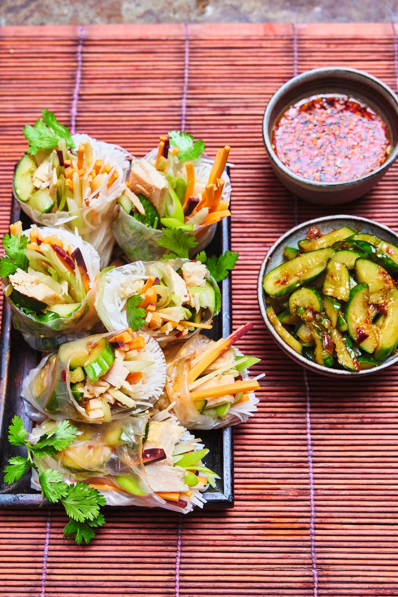 Barts spring rolls met nuac cham uit Vis van de Plank | delicious.magazine