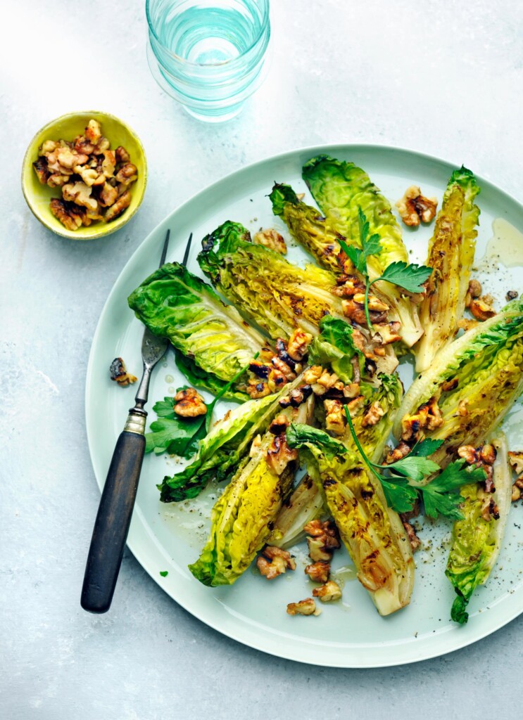 little gem met walnotenolie | delicious.magazine