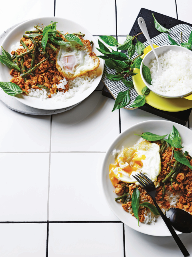 pad kra pao: een heerlijk simpel Thais gerecht | delicious.magazine