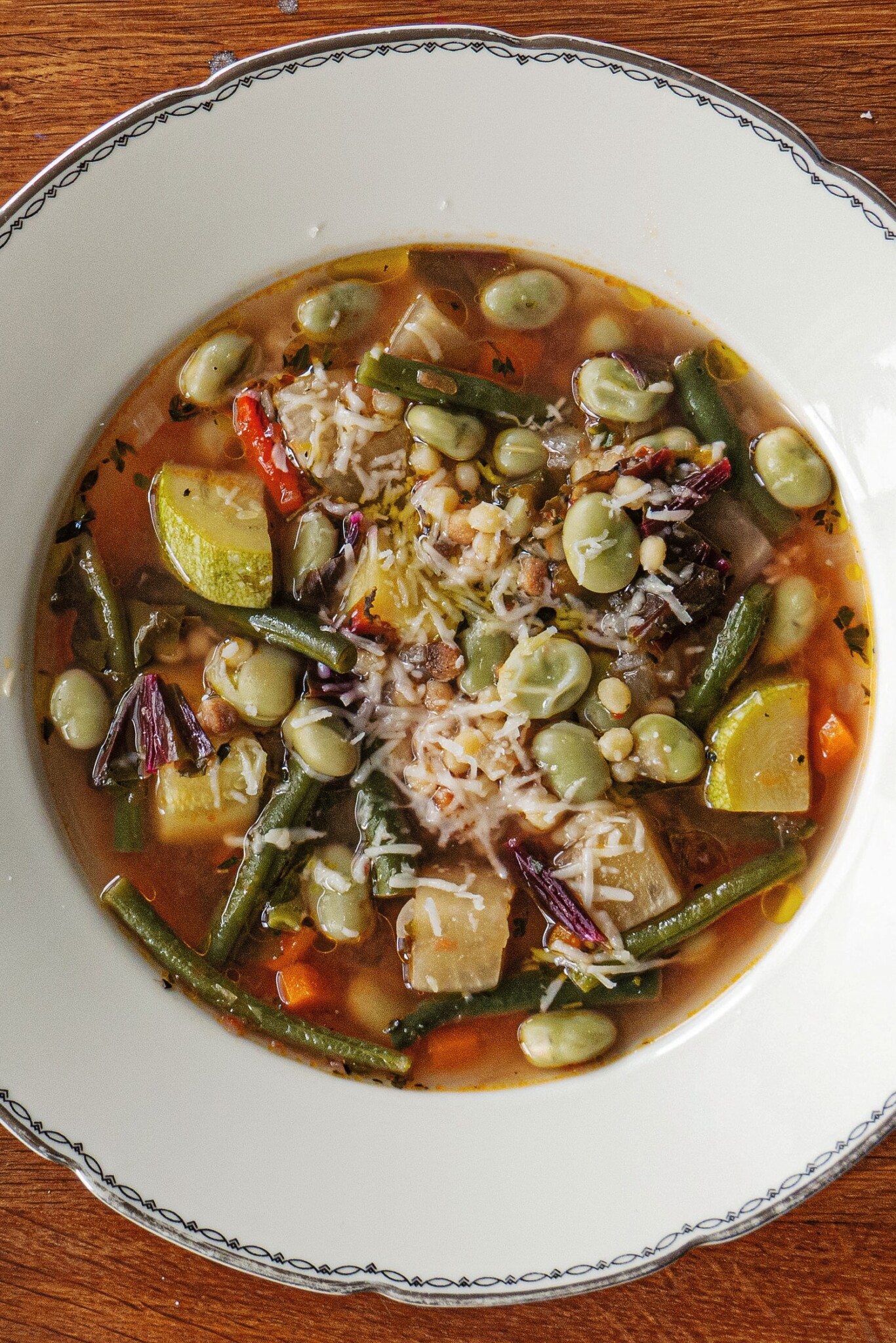 oma's brodo di verdure (Italiaanse groentesoep) | delicious.magazine